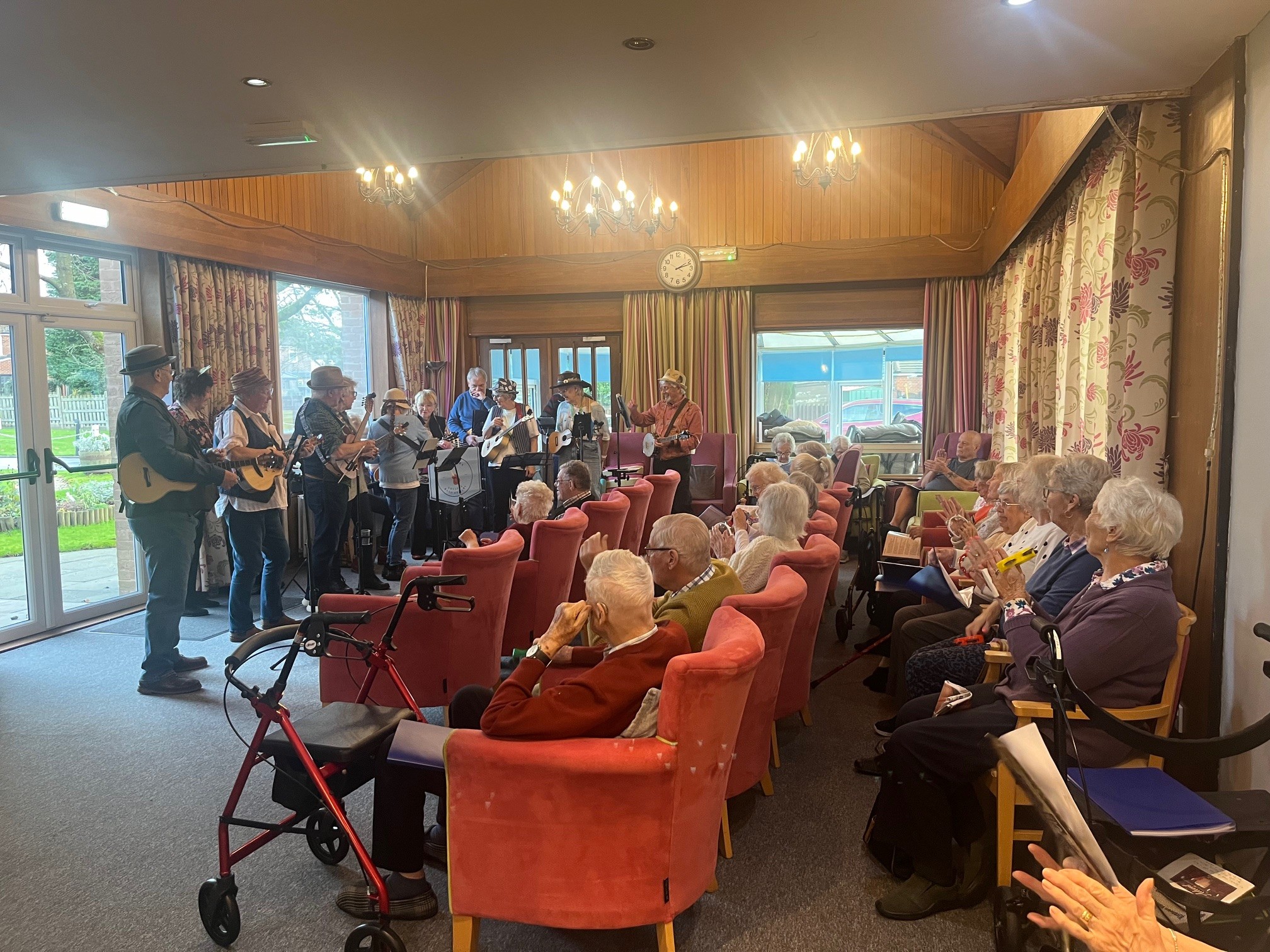Bury Ukulele Group - The East Lancashire Masonic Charity